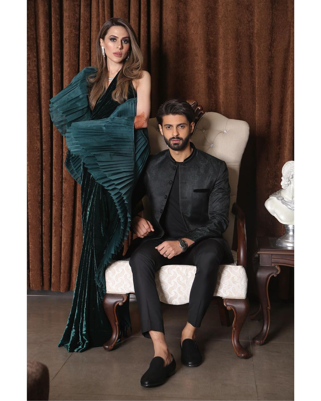 Drama Serial "Sitam" - Cast In Real Life | Reviewit.pk