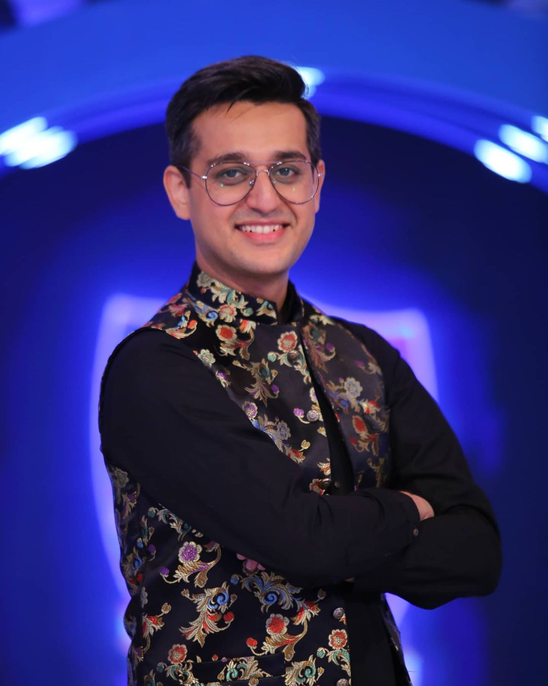 Beautiful Pictures Of Shafaat Ali With His Family Celebrating Eid-ul ...