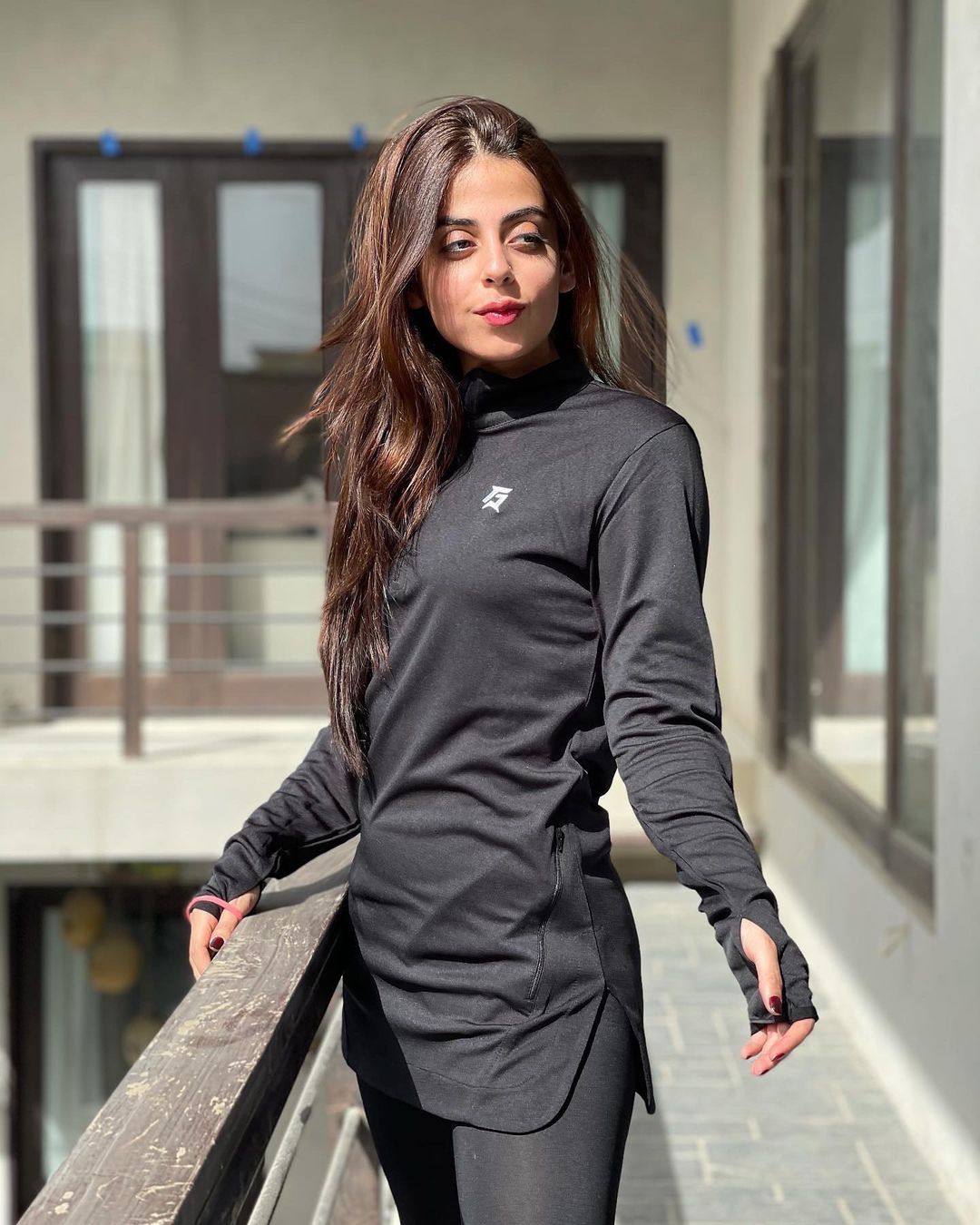 Azmaish Cast In Real Life | Reviewit.pk