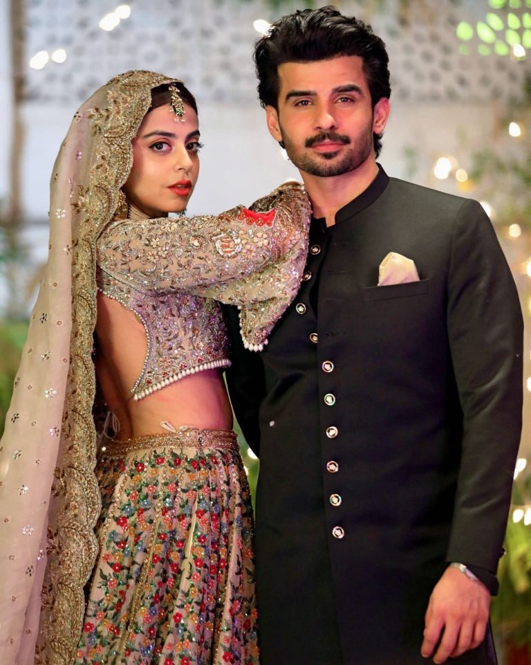 Azmaish Drama New BTS Pictures | Reviewit.pk