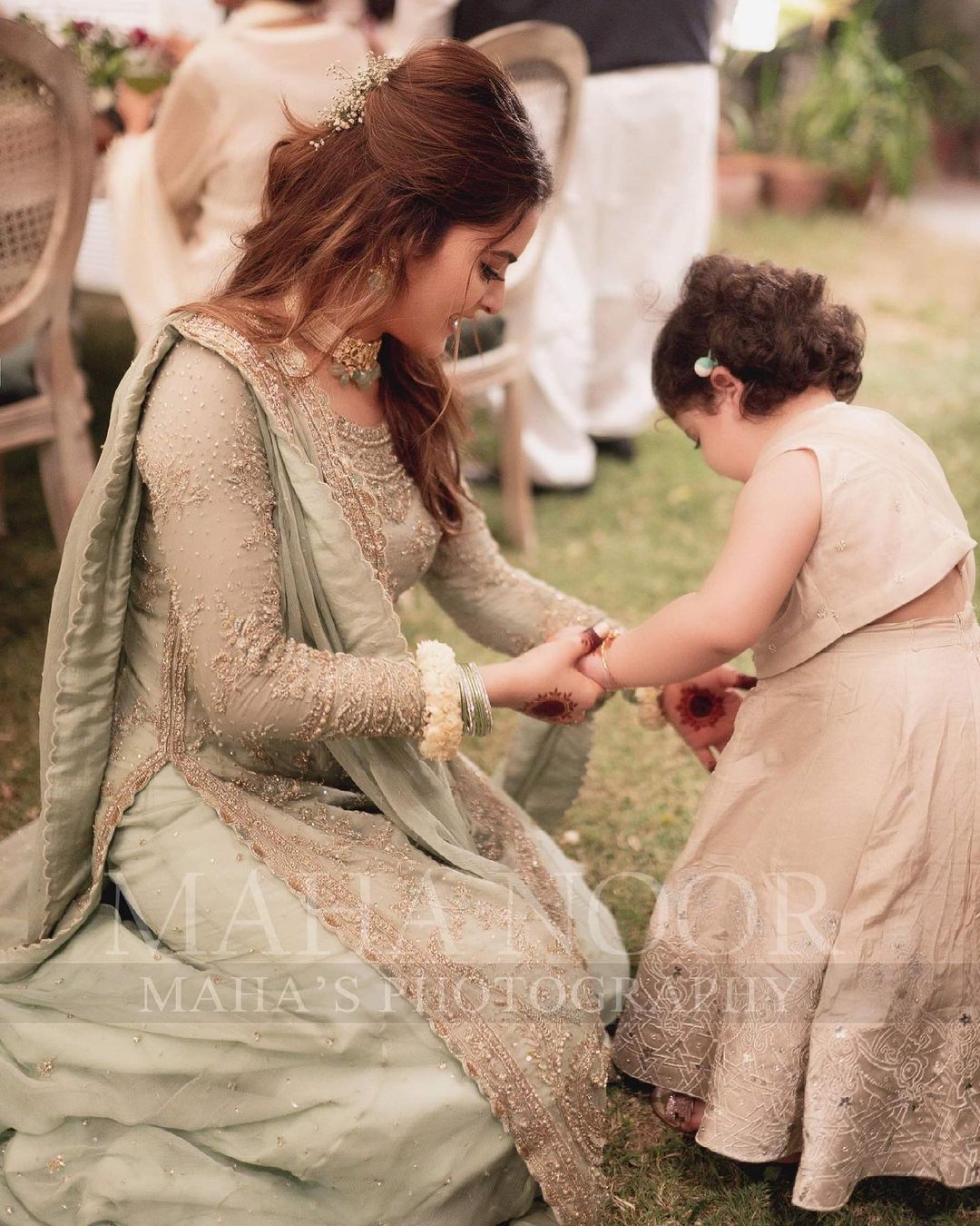 Amal Muneeb's Adorable Pictures From Minal Khan's Engagement | Reviewit.pk