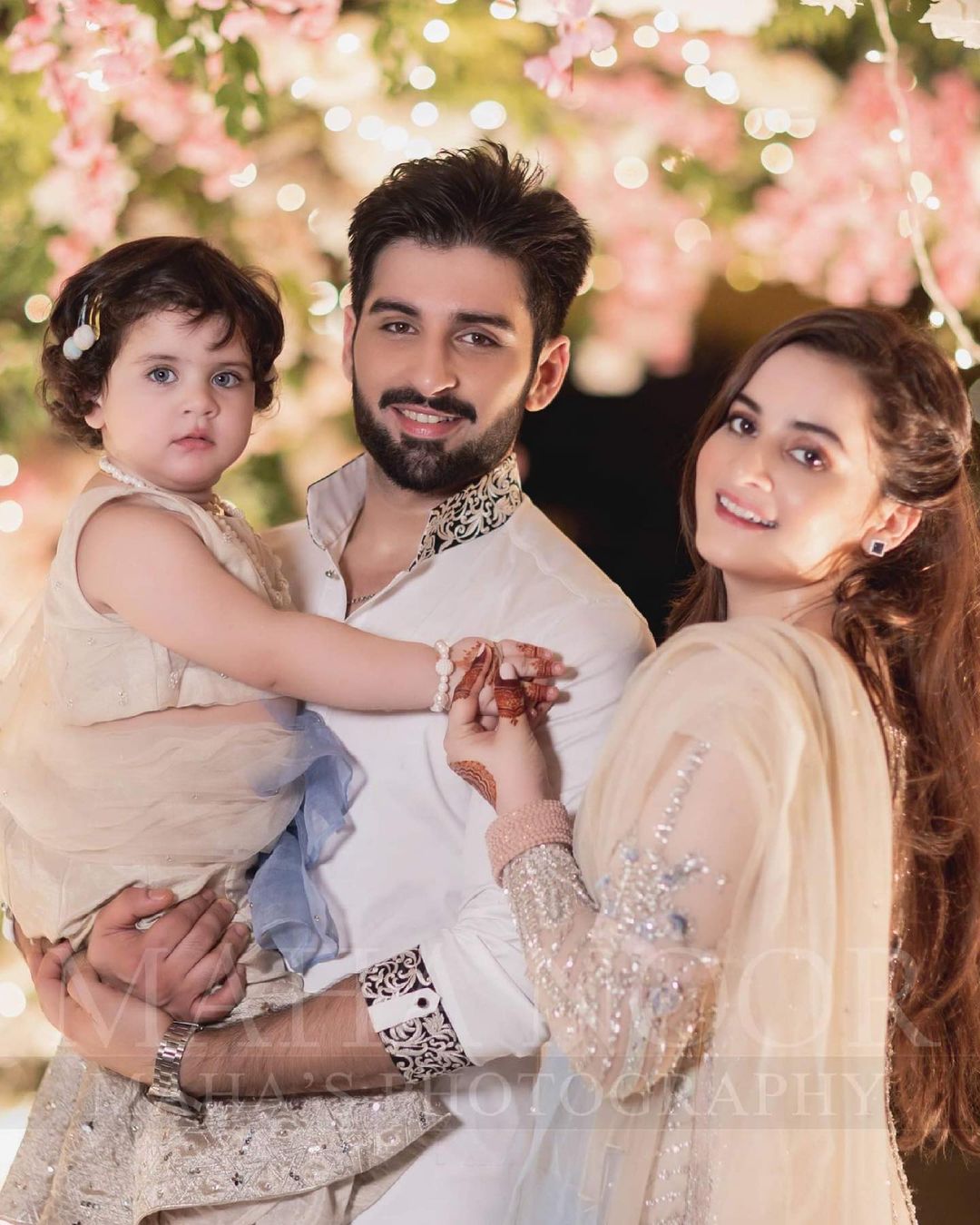 Amal Muneeb's Adorable Pictures From Minal Khan's Engagement | Reviewit.pk
