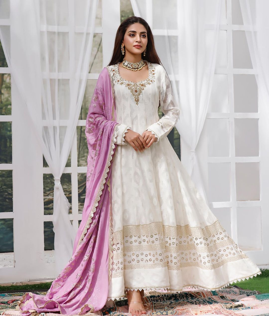 Anmol Baloch Looks Radiant Like Never Before In Her Recent Shoot ...