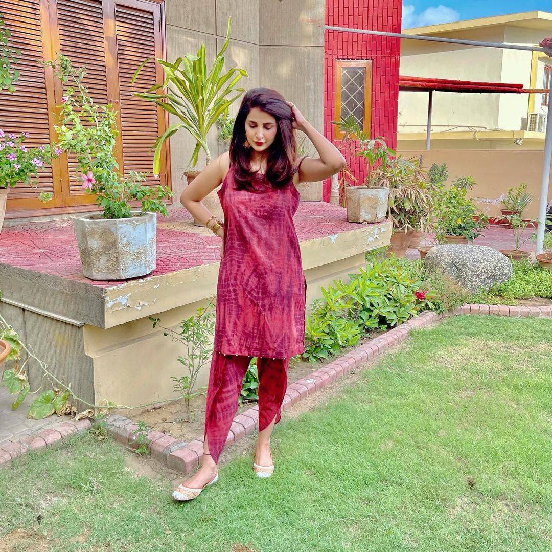 Latest Pictures Of Ever Gorgeous Areeba Habib | Reviewit.pk