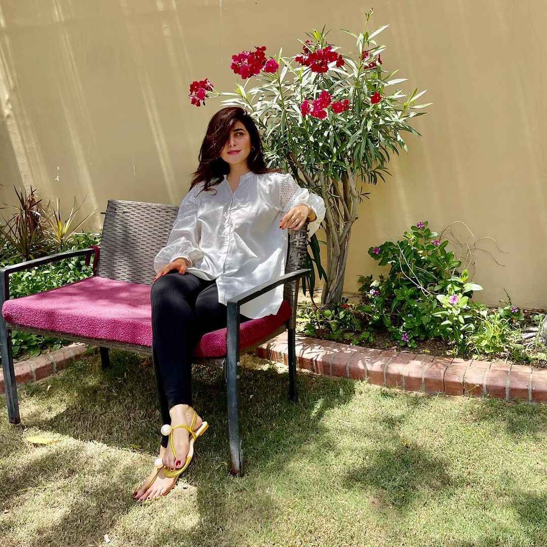 Latest Pictures Of Ever Gorgeous Areeba Habib | Reviewit.pk