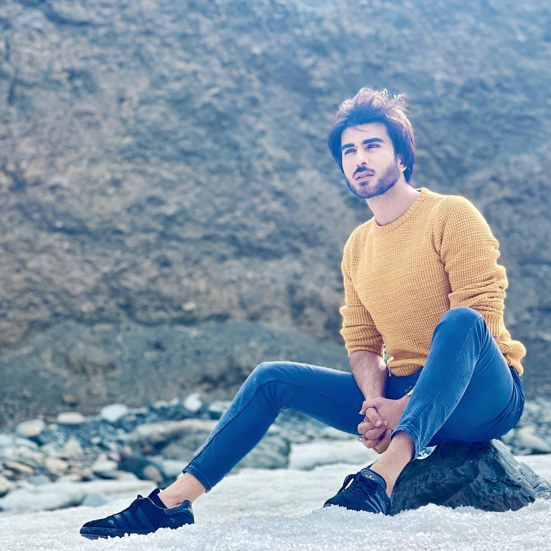 Imran Abbas Enjoying His Vacations In Northern Areas Of Pakistan ...