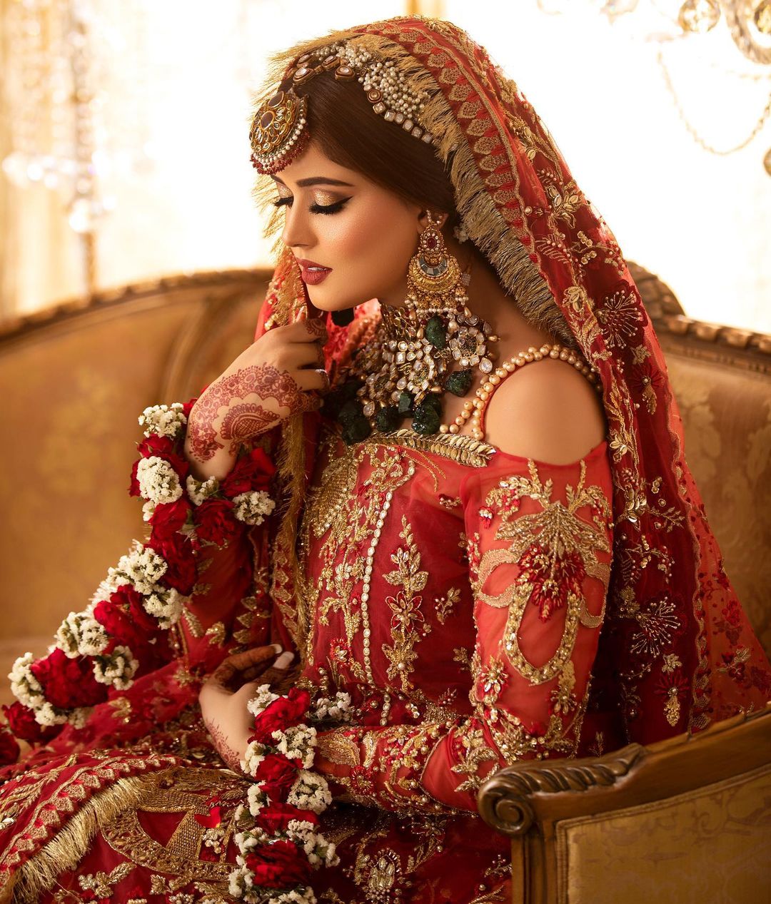Kanwal Aftab Looks Regal In A Gorgeous Bridal Shoot | Reviewit.pk
