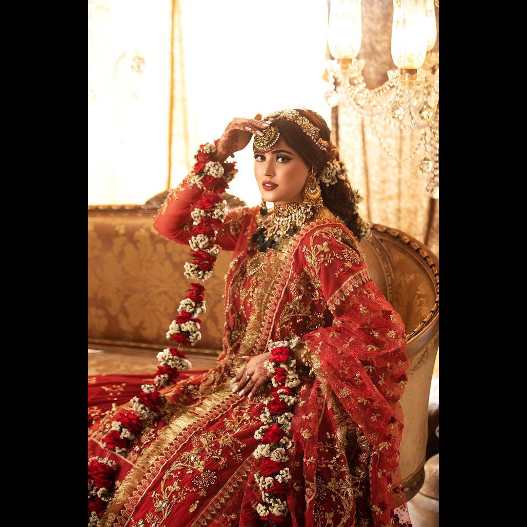 Kanwal Aftab Looks Regal In A Gorgeous Bridal Shoot | Reviewit.pk