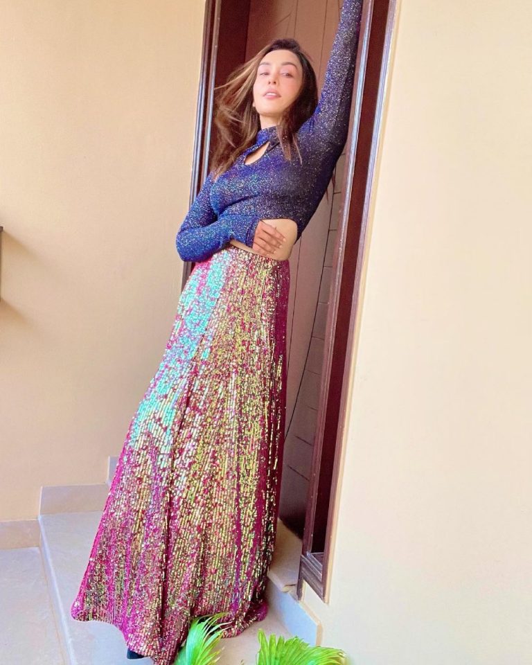 Latest Beautiful Pictures Of Maira Khan | Reviewit.pk