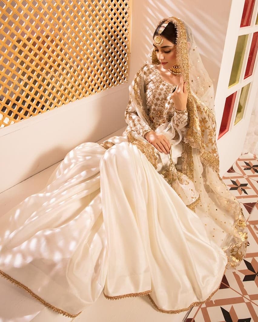 MAYA Prêt-a-Porter Latest Collection Featuring Maya Ali | Reviewit.pk