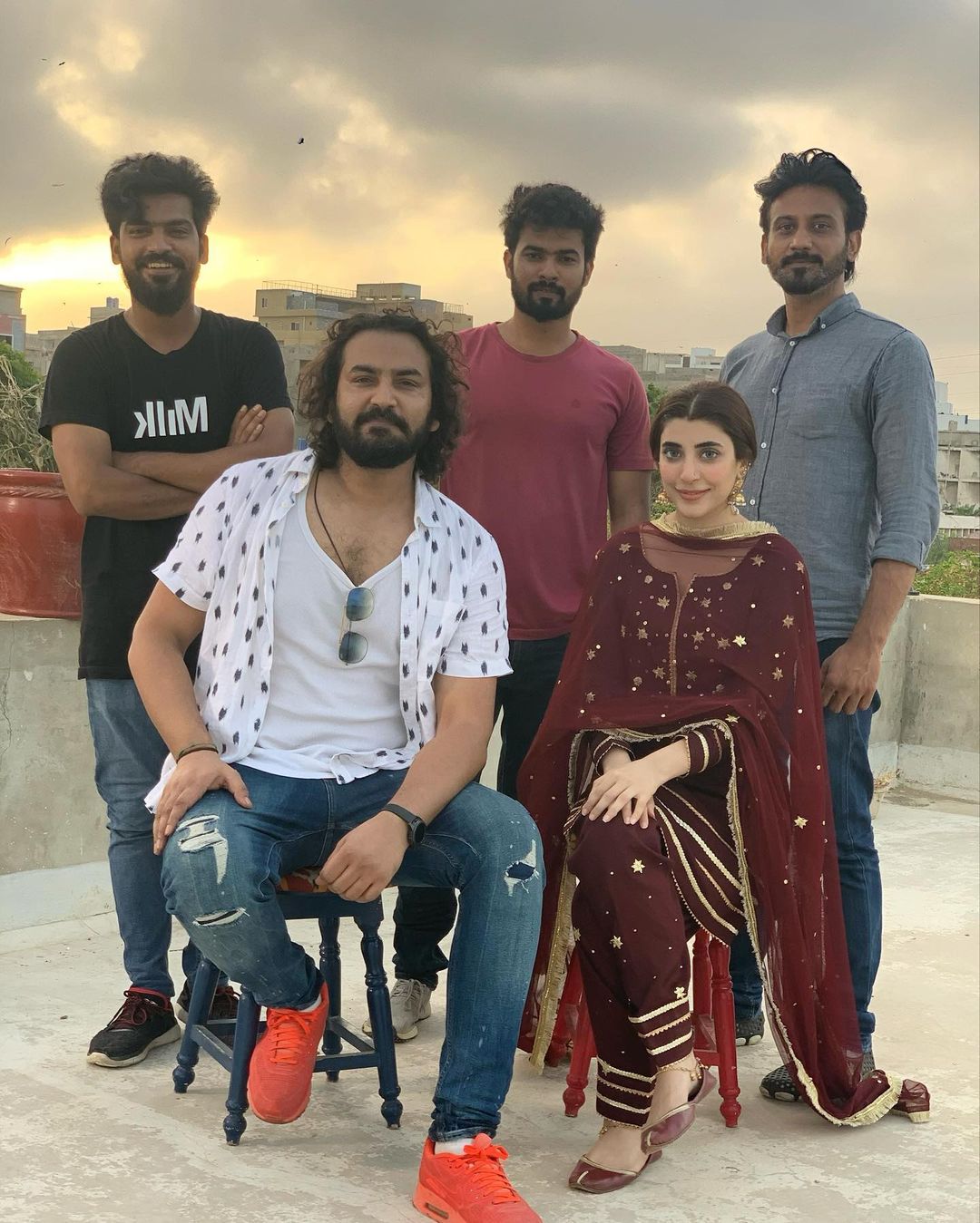 BTS Pictures From The Sets Of Neeli Zinda Hai | Reviewit.pk