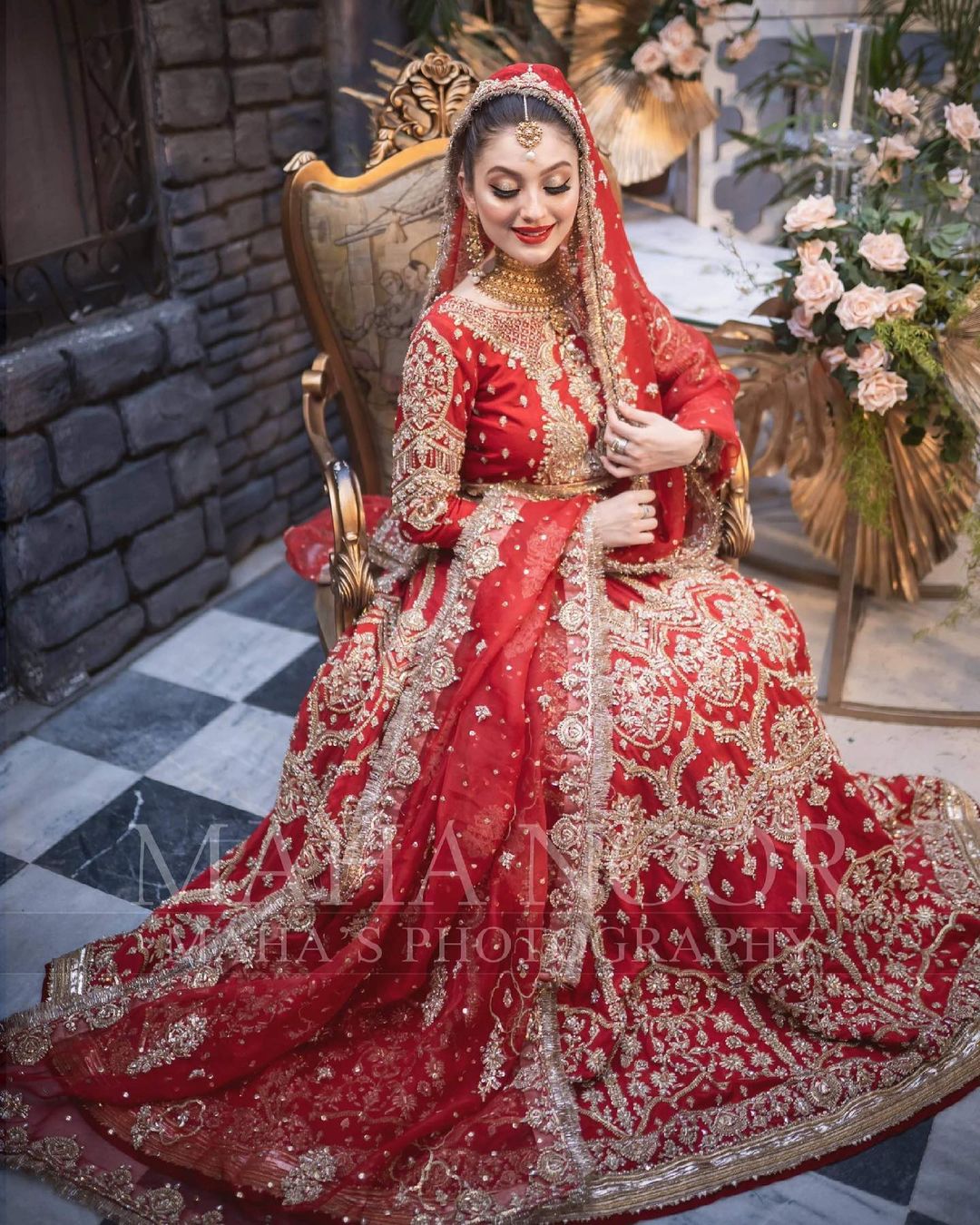 Neha Rajpoot Flaunts Elegance In A Tradition Bridal Look | Reviewit.pk
