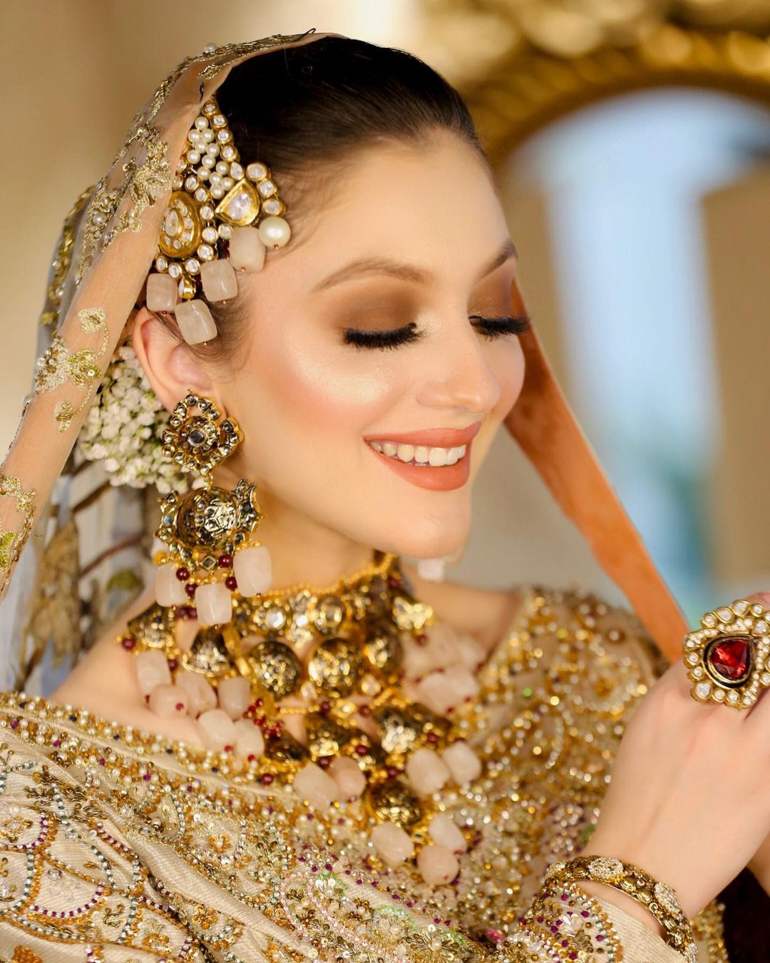 Neha Rajpoot Pulling Off Traditional Bridal Looks Like A Pro | Reviewit.pk