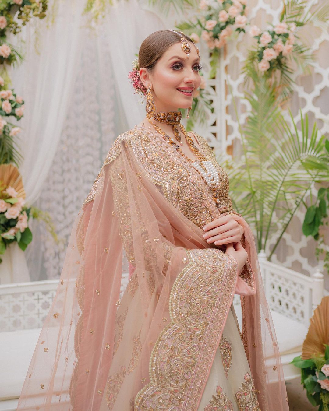 Neha Rajpoot Looks Radiant In Her Latest Bridal Shoot | Reviewit.pk