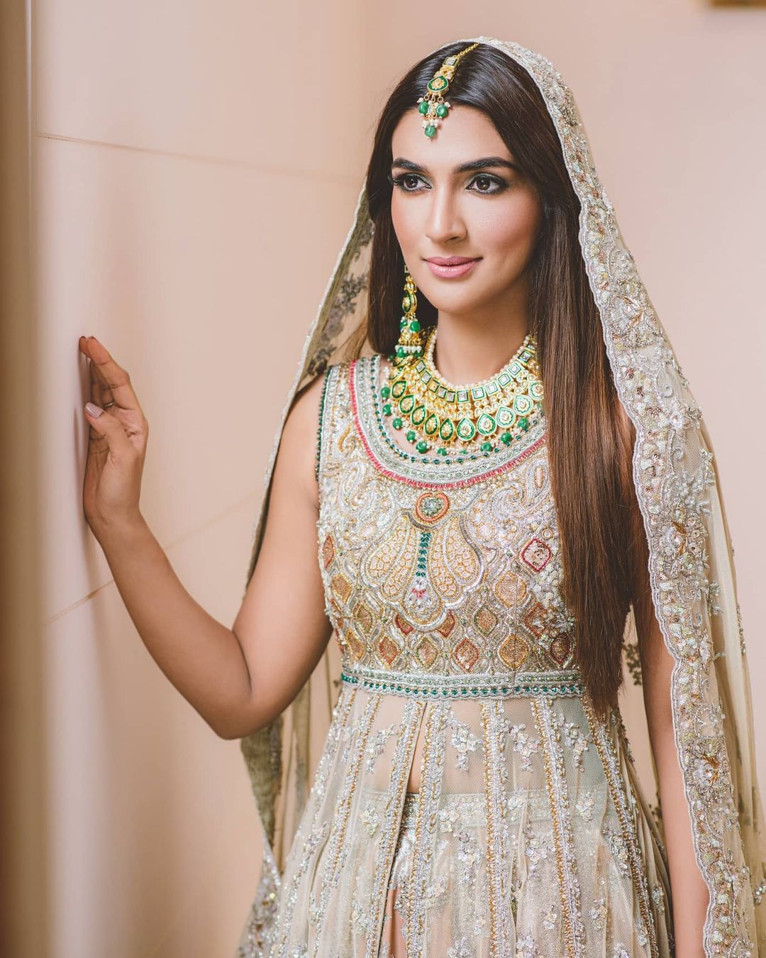 Rabab Hashim Stuns In Tena Durrani's Bridal Wear | Reviewit.pk