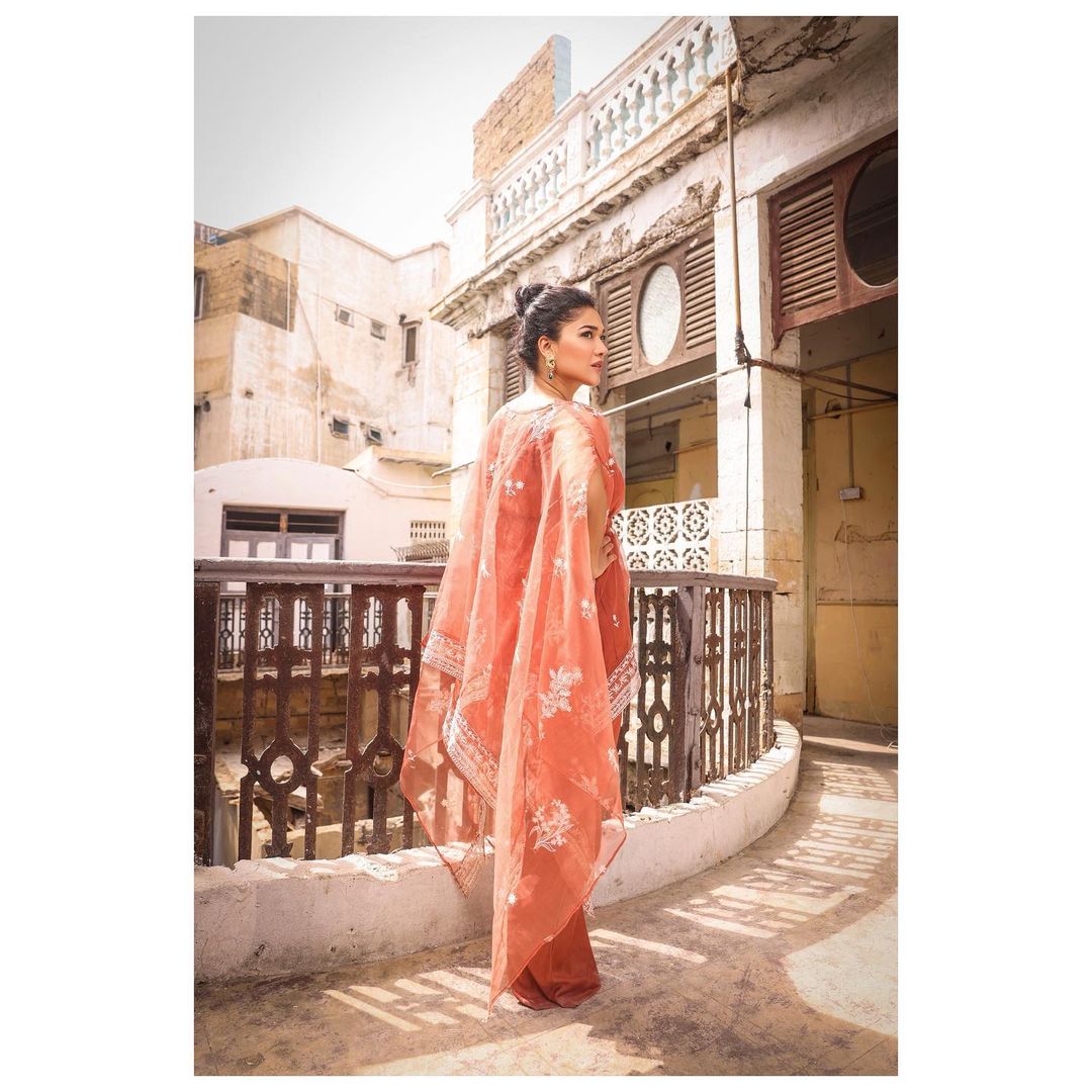 Anum Jung Eid Collection 2021 Featuring Sanam Jung | Reviewit.pk