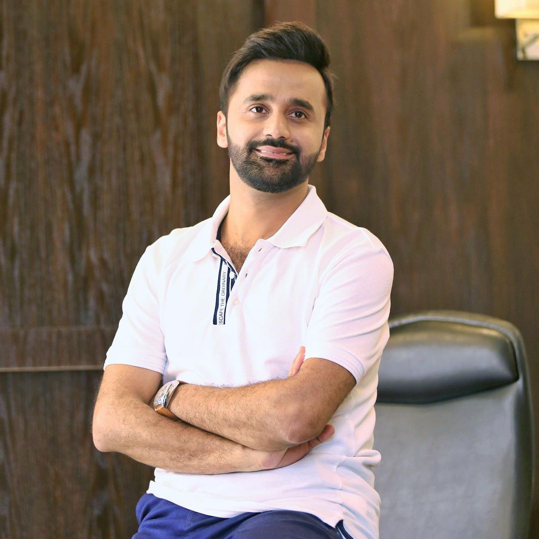 Waseem Badami Shares A Hilarious Fan Moment | Reviewit.pk Waseem Badami Shares A Hilarious Fan Moment | Reviewit.pk