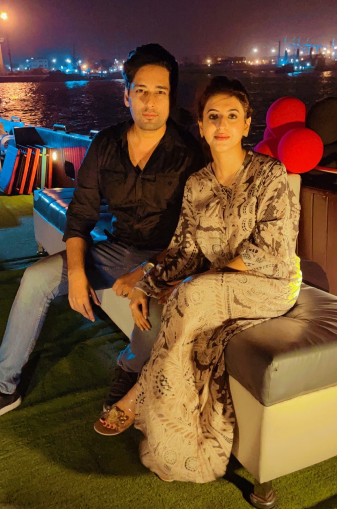 Aleena Salman Saeed Celebrating Birthday - Pictures | Reviewit.pk