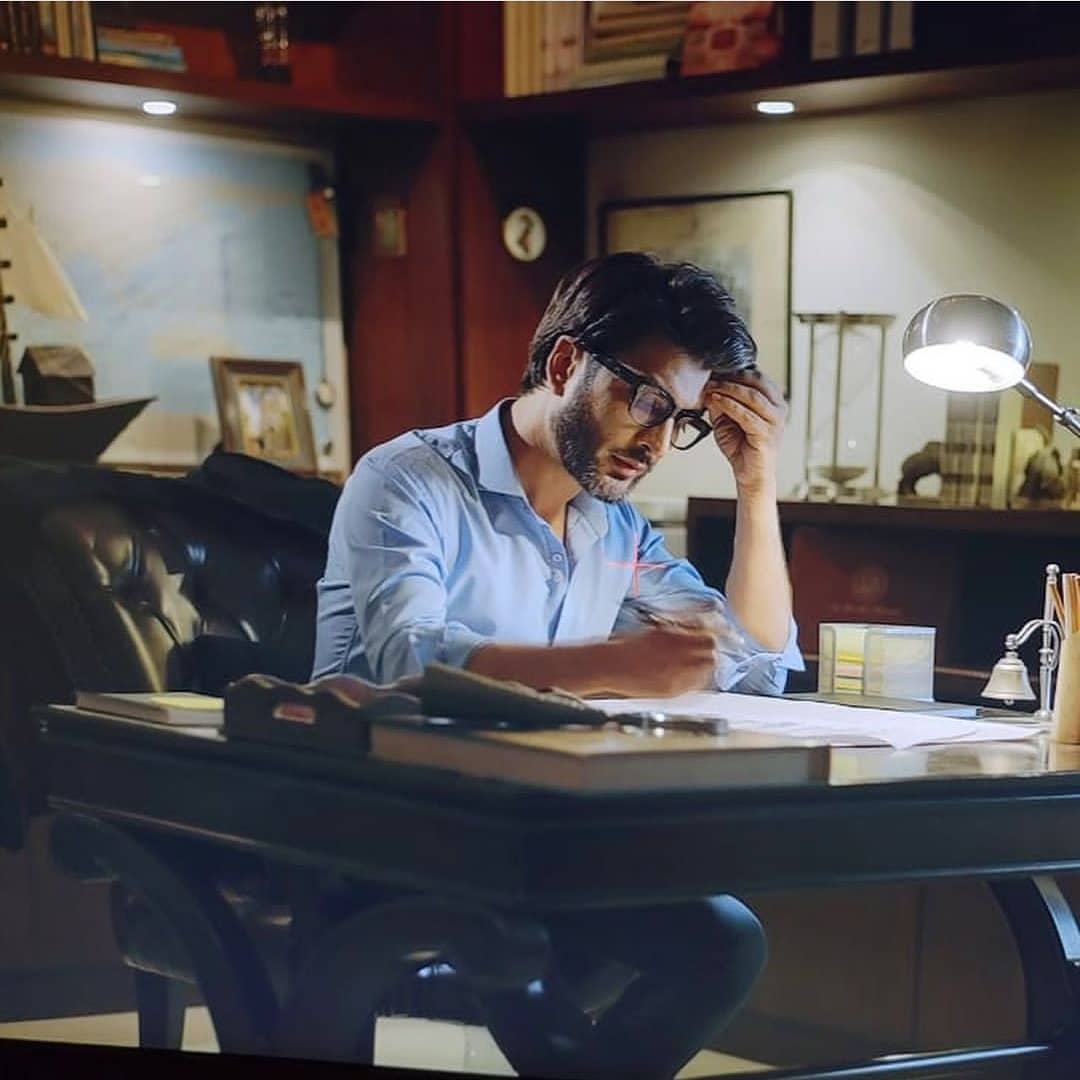 BTS Pictures From The Sets Of Drama Tumhare Husn Ke Naam | Reviewit.pk