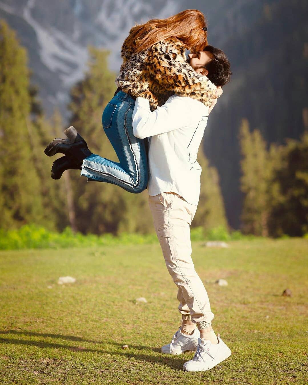 Dr Madiha With Husband MJ Ahsan - Pictures From Kumrat Valley | Reviewit.pk