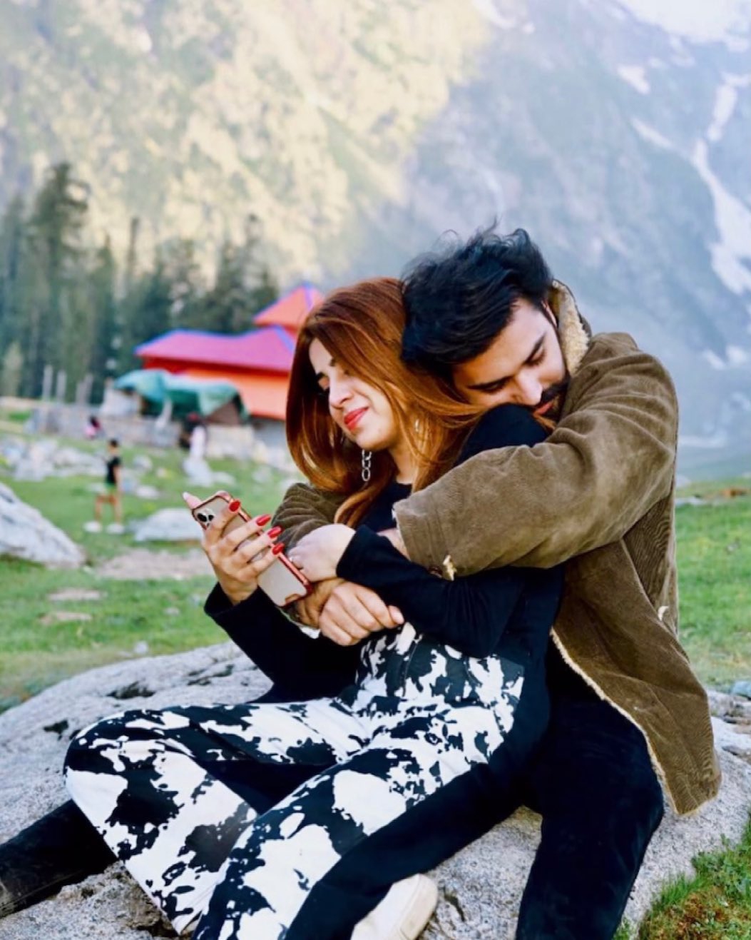 Dr Madiha With Husband MJ Ahsan - Pictures From Kumrat Valley | Reviewit.pk
