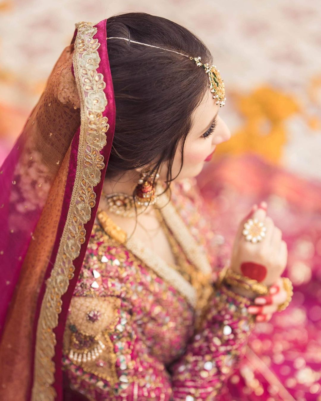 Komal Aziz Makes A Gorgeous Bride In Her Latest Shoot | Reviewit.pk