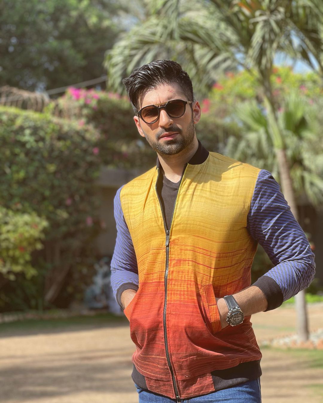 Alluring Eid Pictures Of Muneeb Butt And Aiman Khan With Their Daughter ...