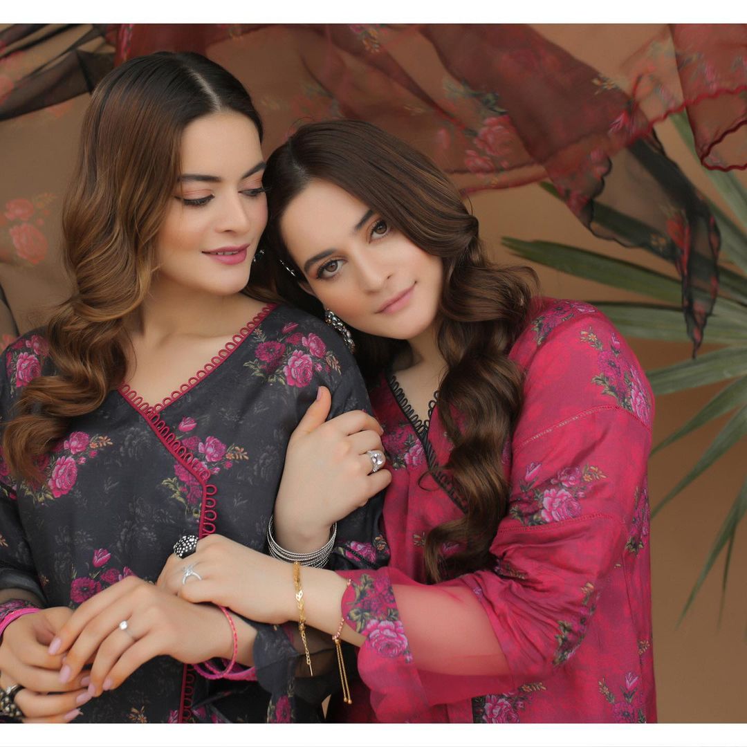 Aiman Khan And Minal Khan Pose For Their Own Clothing Brand | Reviewit.pk