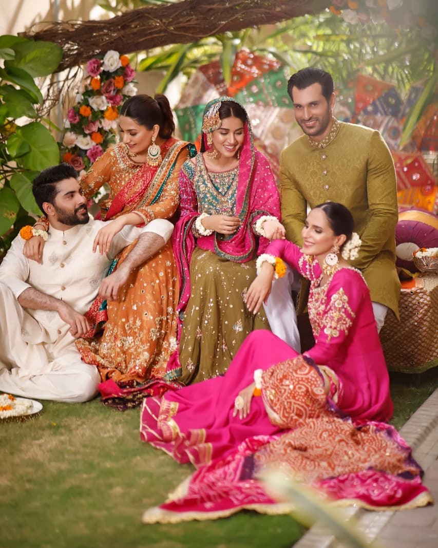 Anmol Baloch Flaunts Elegance In Bridal Shoot For Sana Abbas | Reviewit.pk