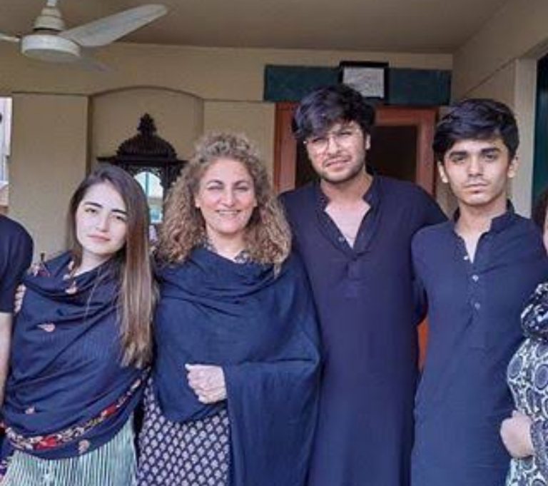 Asim Azhar Reportedly Got Engaged To Merub Ali | Reviewit.pk