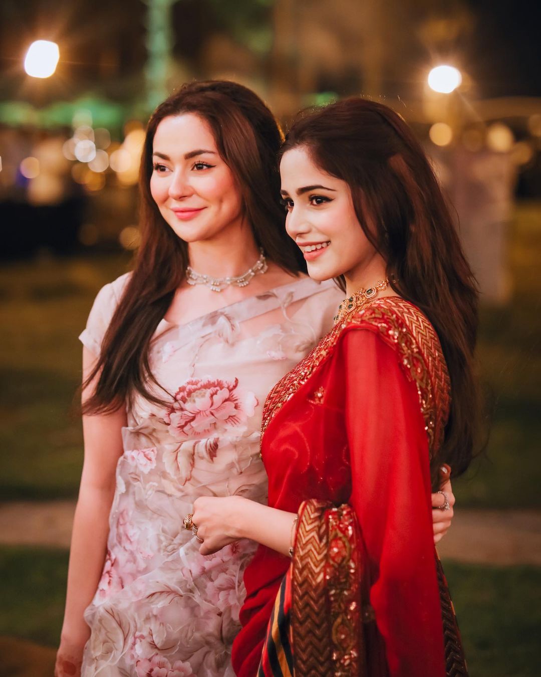 Hania Aamir Alluring Pictures From Aima Baig's Engagement | Reviewit.pk