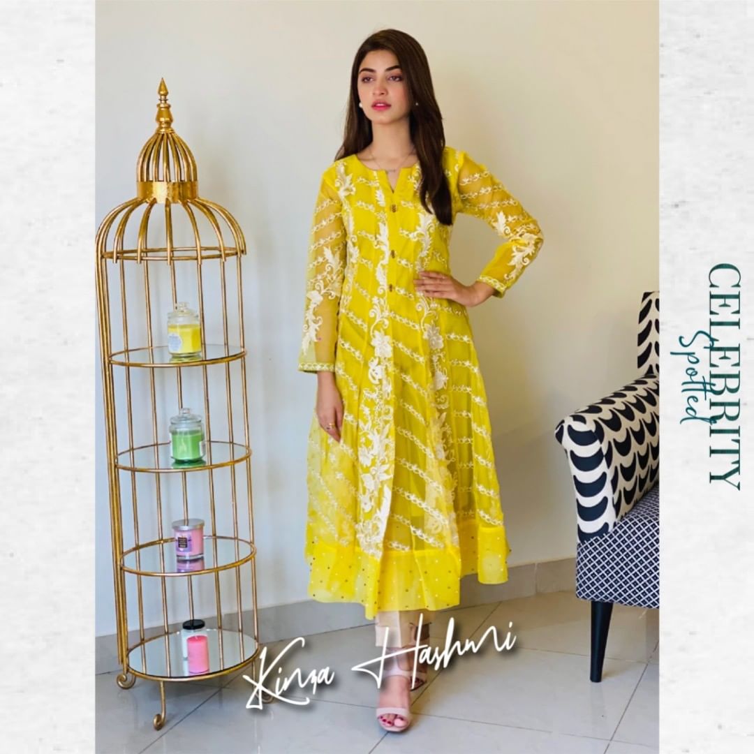 Hania Aamir And Kinza Hashmi Spotted Wearing Same Outfit By Azure ...