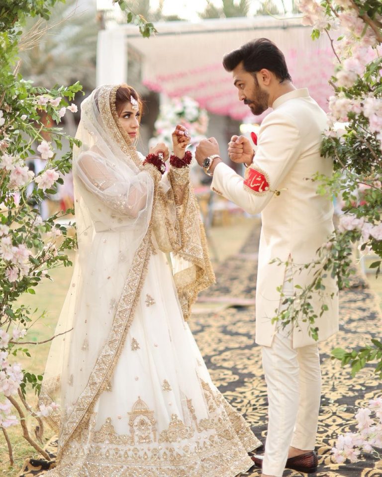 Dr Madiha With Husband MJ Ahsan - Pictures From Kumrat Valley | Reviewit.pk