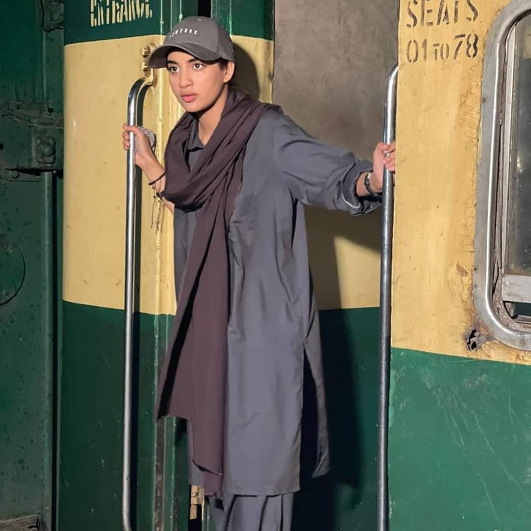 Drama Serial Parizaad - BTS Pictures | Reviewit.pk