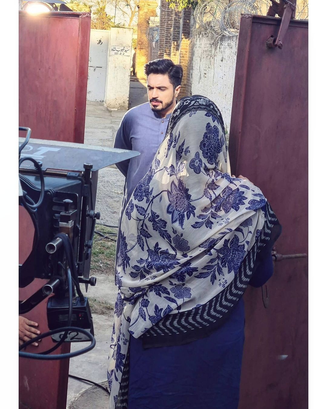 Drama Serial Parizaad BTS Pictures | Reviewit.pk