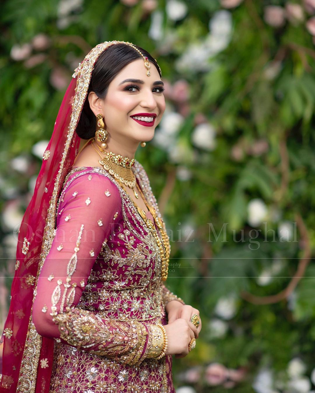 Ramsha Khan Looks Like A Diva In Her Latest Bridal Shoot | Reviewit.pk