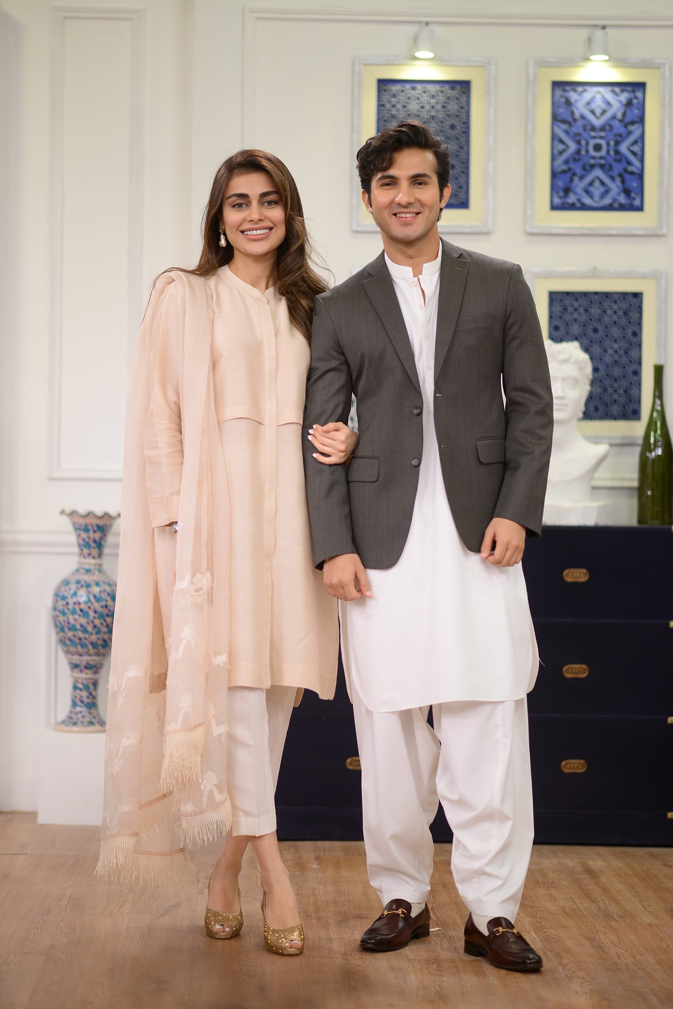 Sadaf Kanwal And Shahroz Sabzwari At The Set Of GMP | Reviewit.pk