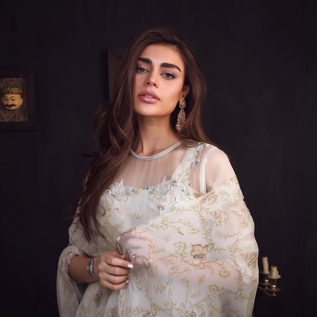 Sadia Aamir Latest Collection Featuring Sadaf Kanwal | Reviewit.pk Sadia Aamir Latest Collection Featuring Sadaf Kanwal | Reviewit.pk
