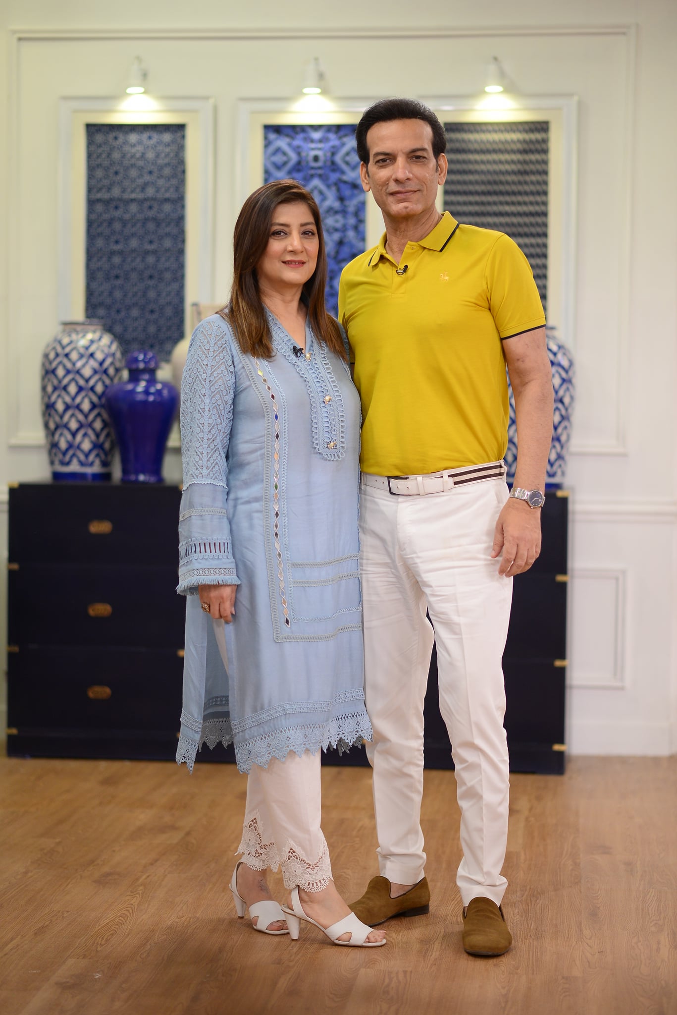 Saleem Sheikh Latest Beautiful Pictures With Family | Reviewit.pk