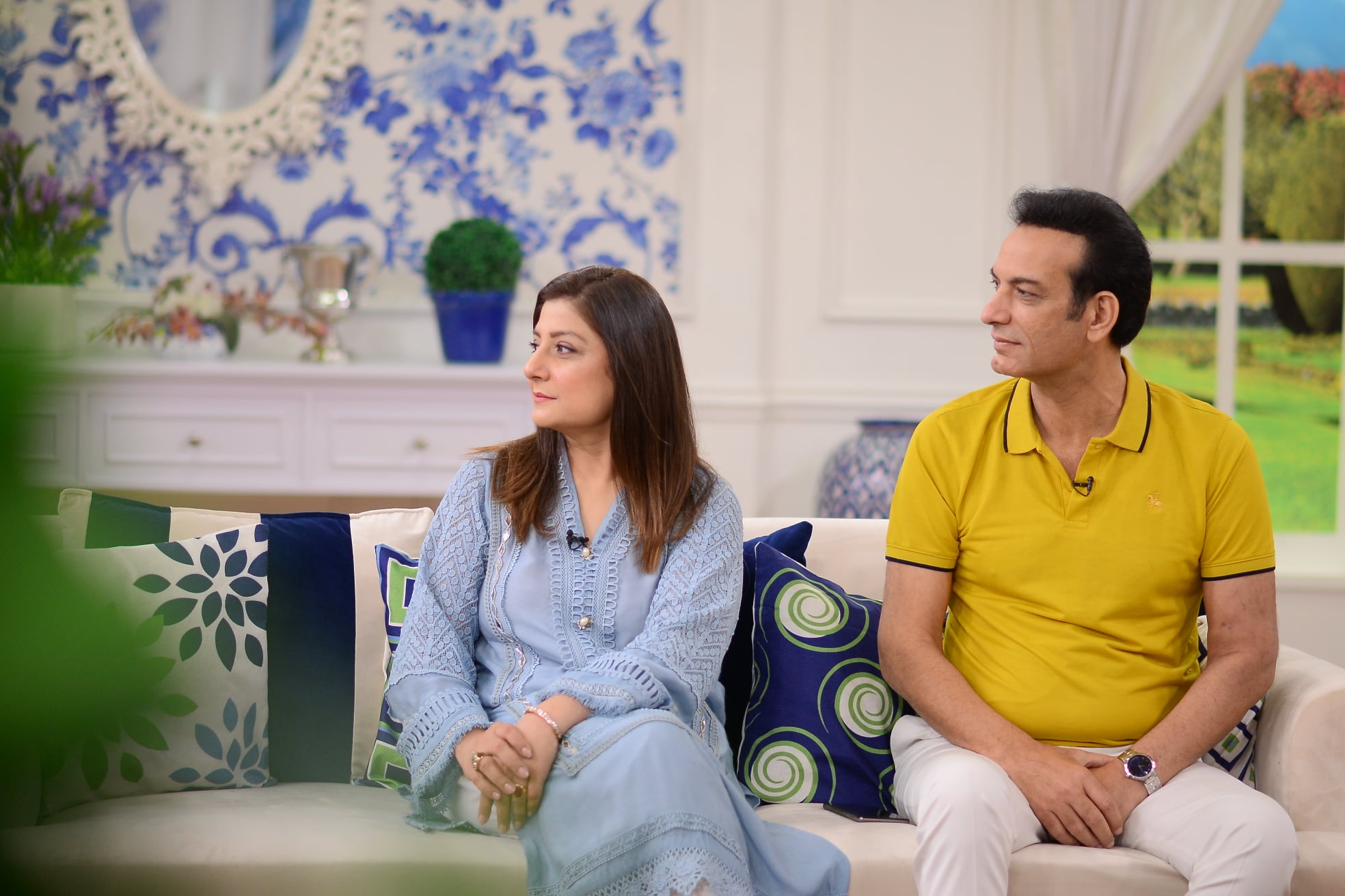Saleem Sheikh Latest Beautiful Pictures With Family | Reviewit.pk