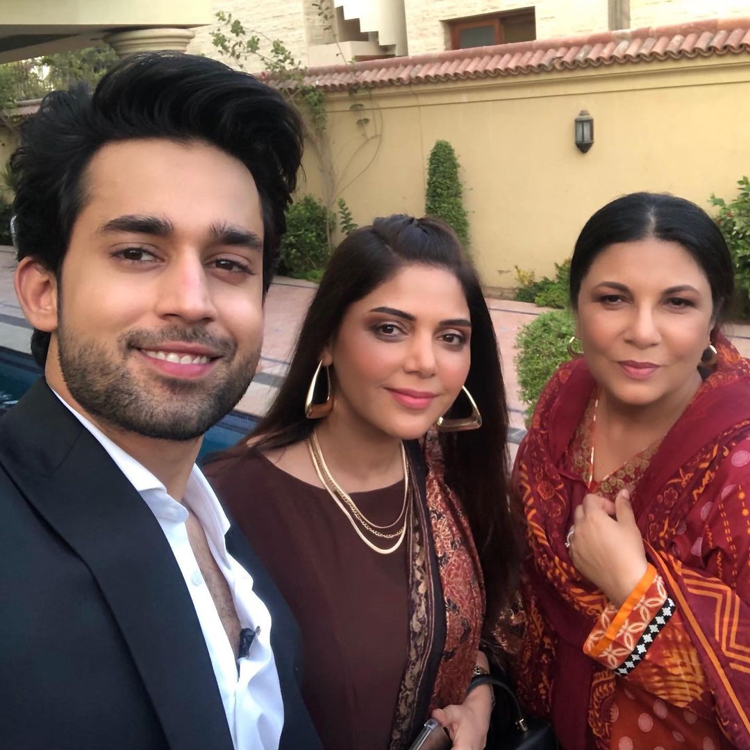 Ishq Murshid Cast In Real Life | Reviewit.pk
