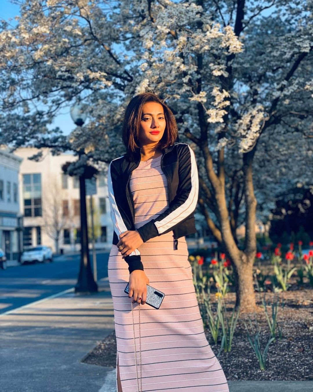 Beautiful Pictures Of Actress Suzain Fatima Enjoying The Beauty Of ...