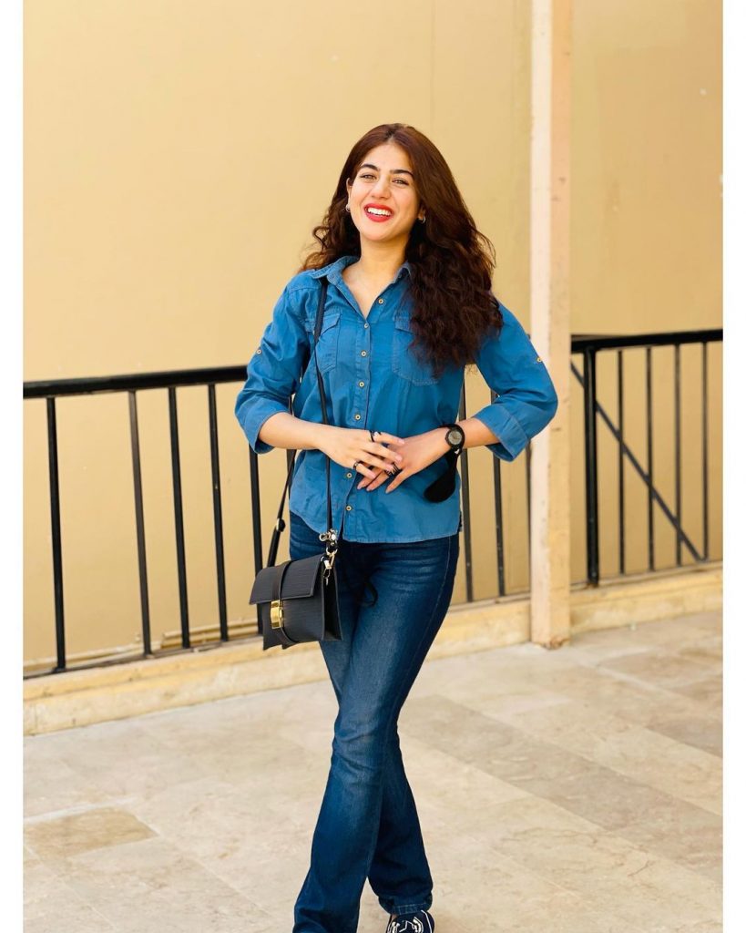 Latest Alluring Pictures Of Areej Mohyudin | Reviewit.pk