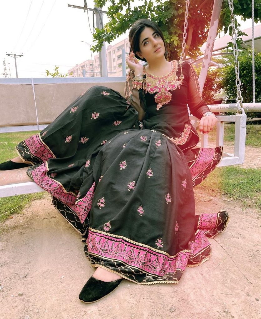 Latest Captivating Pictures Of Fatima Sohail | Reviewit.pk