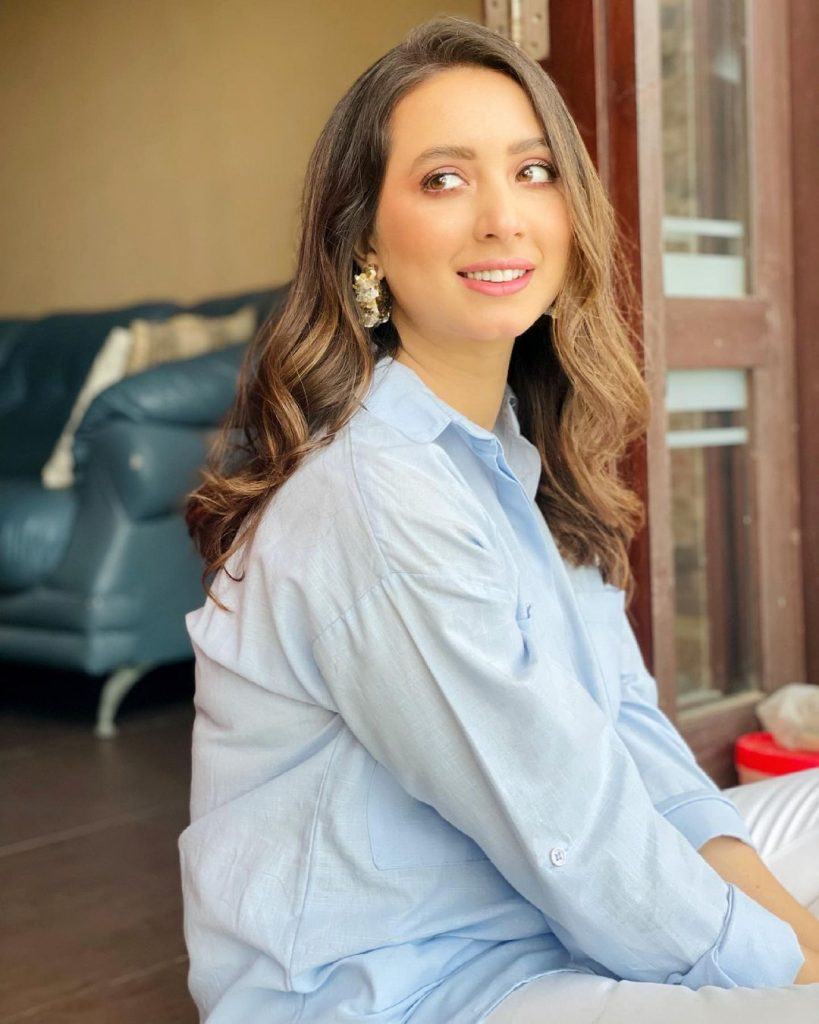 Latest Enchanting Pictures Of Komal Aziz Khan | Reviewit.pk