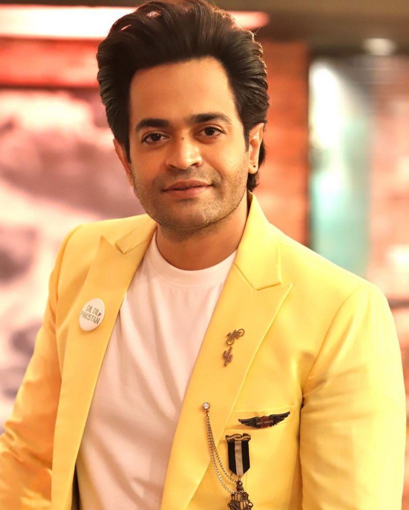 Naveed Raza Shares An Adorable Birthday Note For His Daughter | Reviewit.pk
