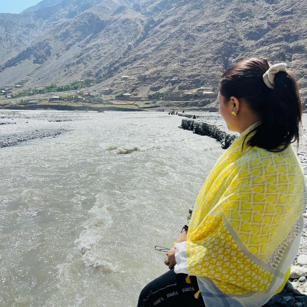 Journalist Summaiya Rizwan Enjoying Her Vacations In Swat | Reviewit.pk