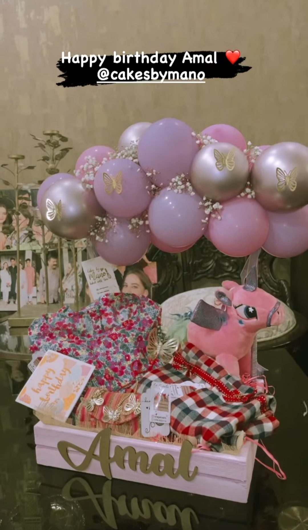 Amal Muneeb's Mid Night Birthday Celebration At Home | Reviewit.pk