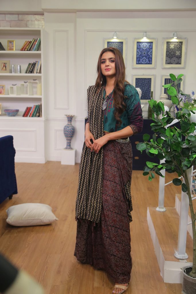 Hira Talked About Her Role In The Marriages Of Her Brothers | Reviewit.pk