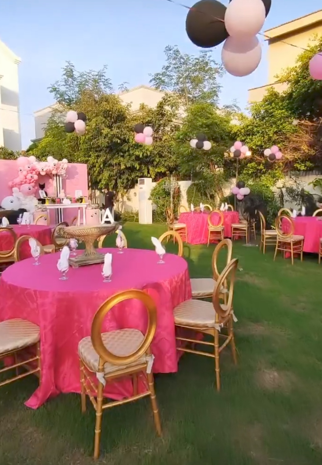 Amal Muneeb Turns Two - Beautiful Birthday Pictures | Reviewit.pk